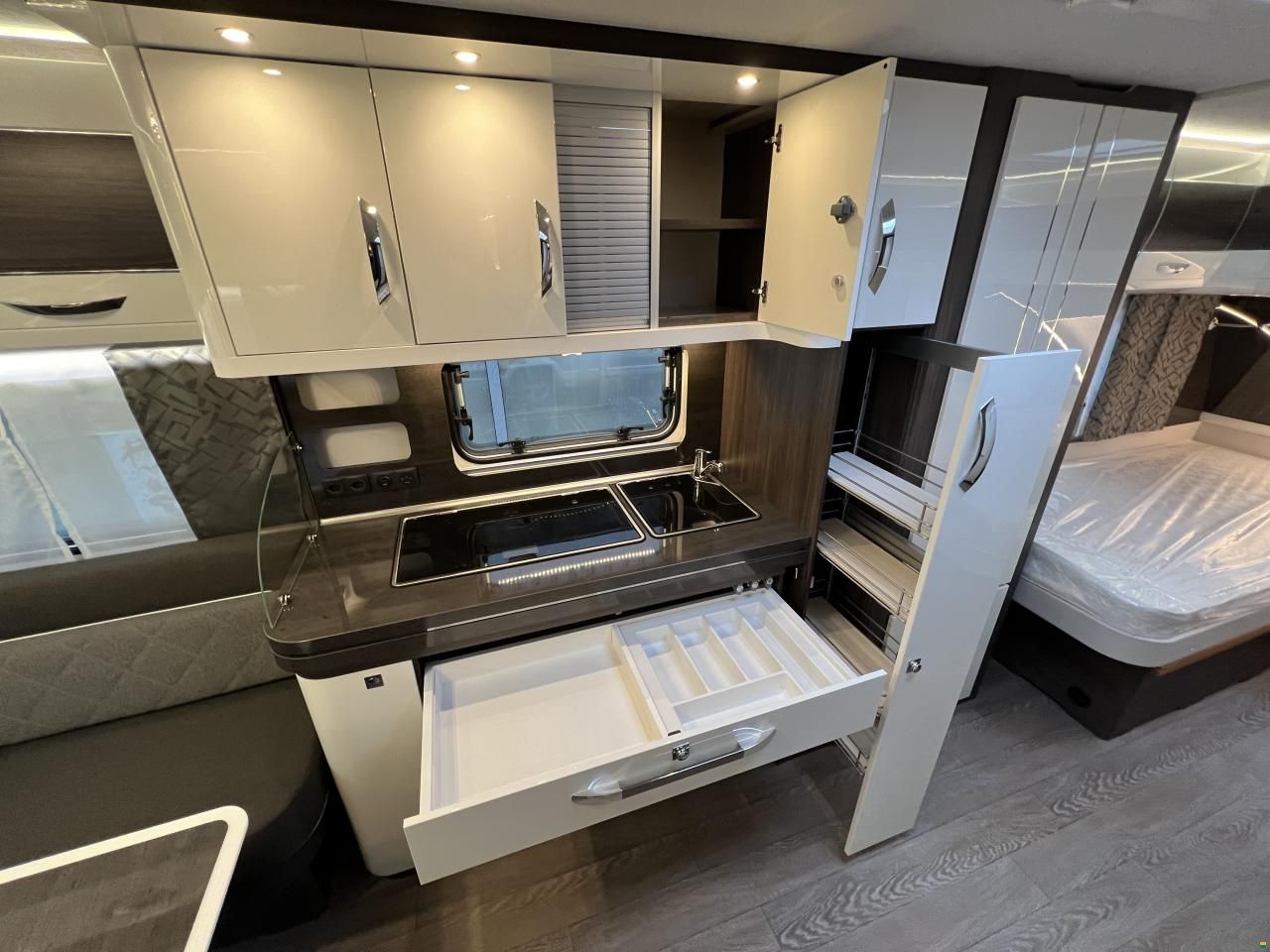 Hobby 560 UL Prestige - Wohnwagen / Caravan