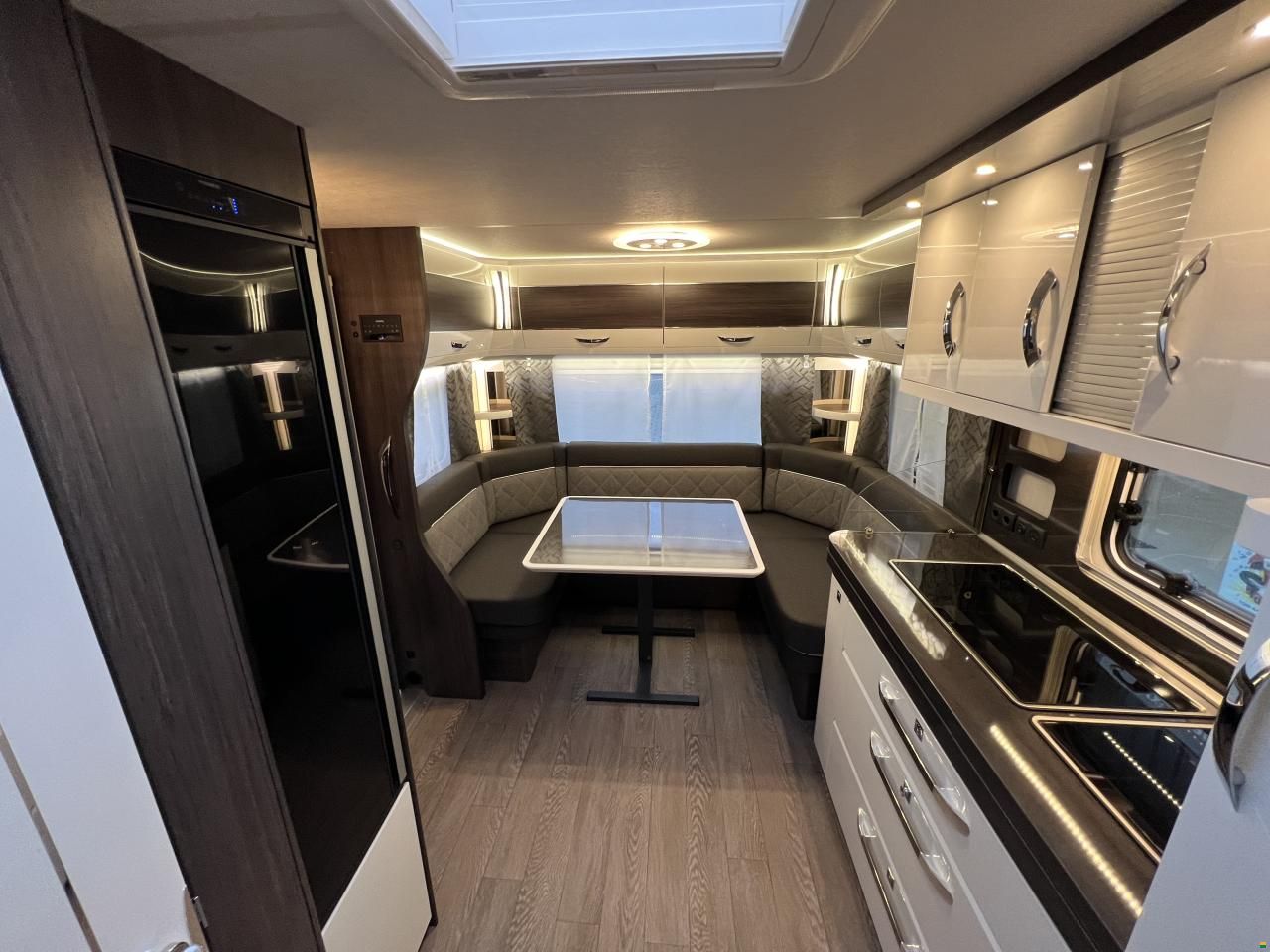 Hobby 560 UL Prestige - Wohnwagen / Caravan