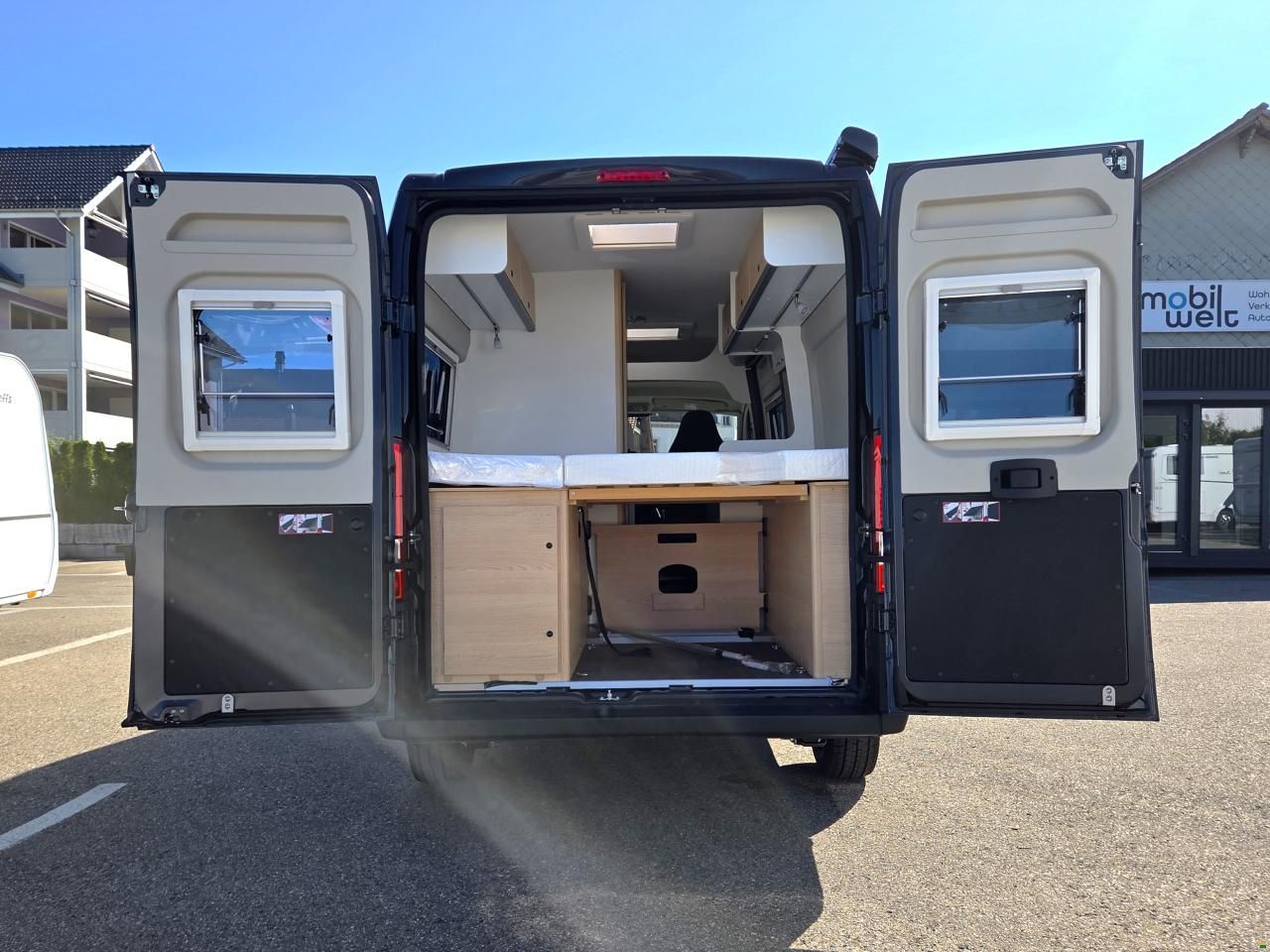 Sunlight Cliff XX 600 - Camping Car / caravane à moteur