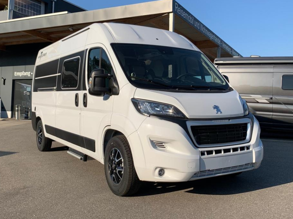 Van Tourer 600D Comfort Peugeot 165PS Doppelhubbett - Wohnmobil ...