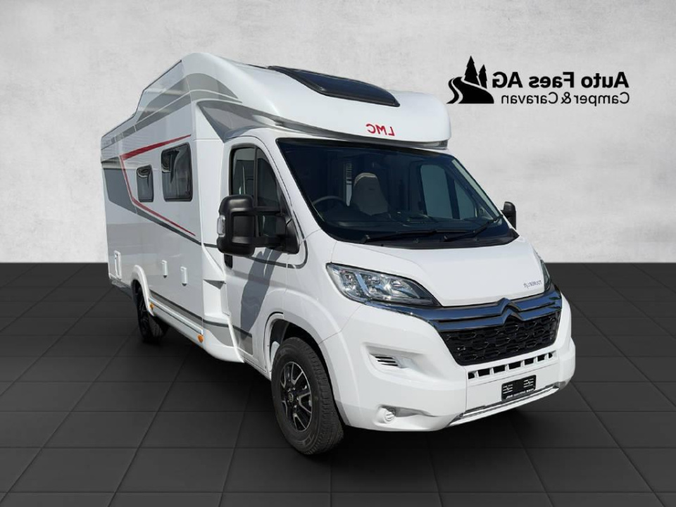 LMC Tourer Lift H630 - Camping-car / caravane à moteur