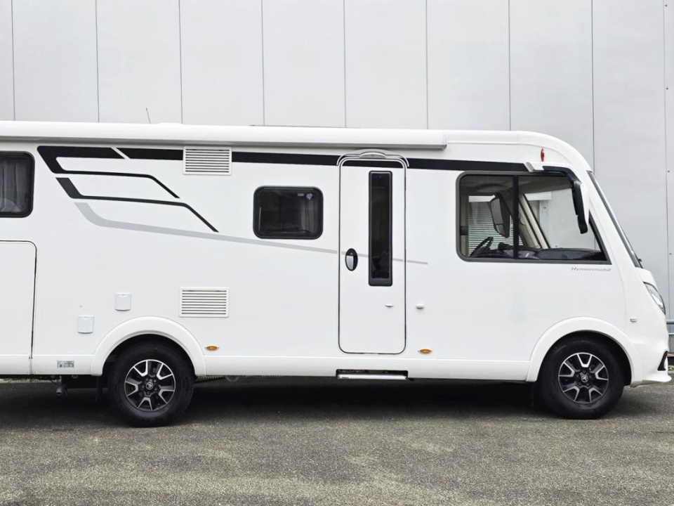 Hymer EXIS-I EX 580 PURE 2.2 HDI - Wohnmobil / Motorcaravan