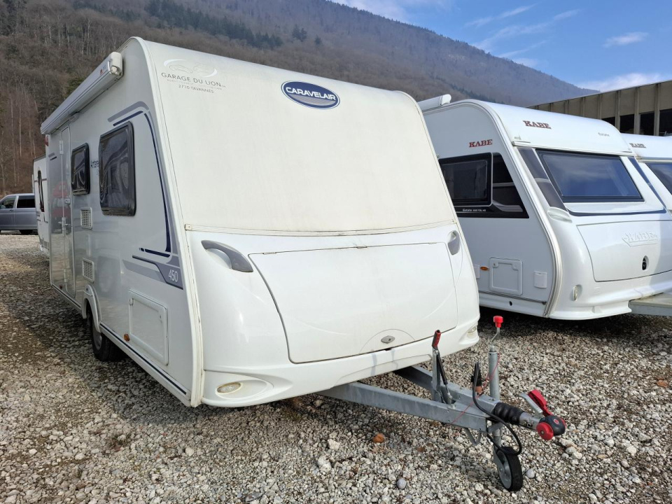 Caravelair Antares Style 450 - leichter Reisewagen - Wohnwagen / Caravan